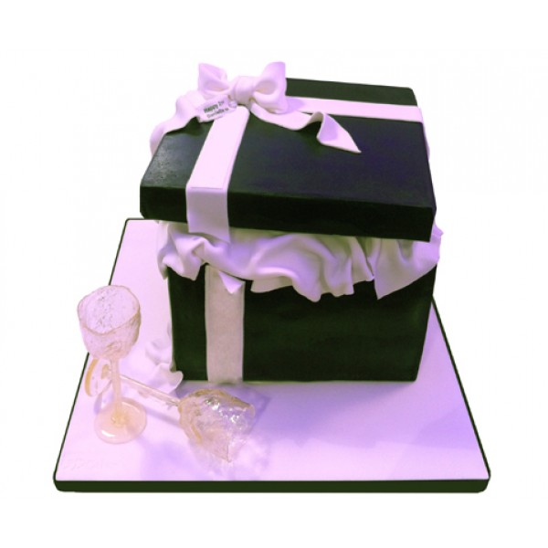 SUGAR GLASS GIFT BOX | Birthday Party Cakes