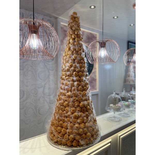 TRADITIONAL CROQUEMBOUCHE | 3D Cakes